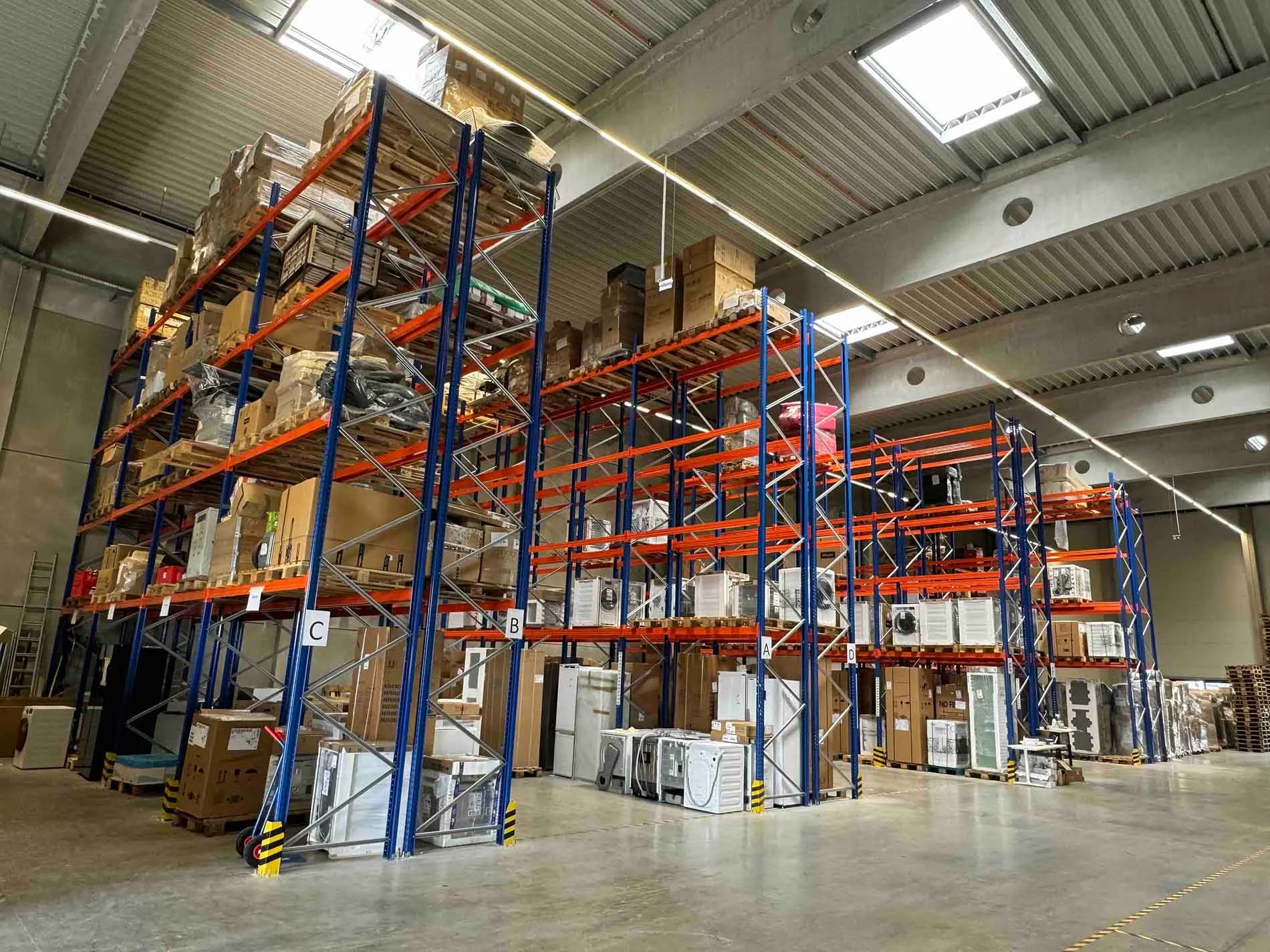 Warehousing - LTS Transport u. Logistik